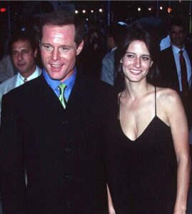 Jason Beghe Patrimonio neto, edad, altura, familia, hechos y más
