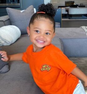 Travis Scott Patrimonio neto, altura, esposa, familia, hechos y más